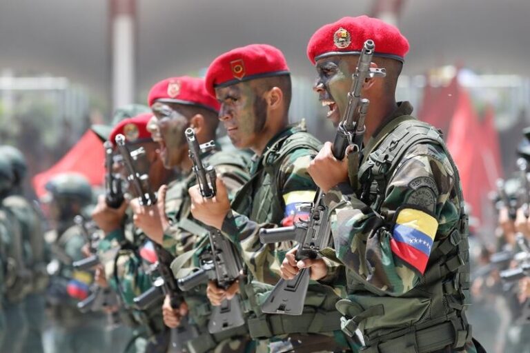 Inside Venezuela’s Military Uniforms: From Parade Dress to Jungle Camo ...